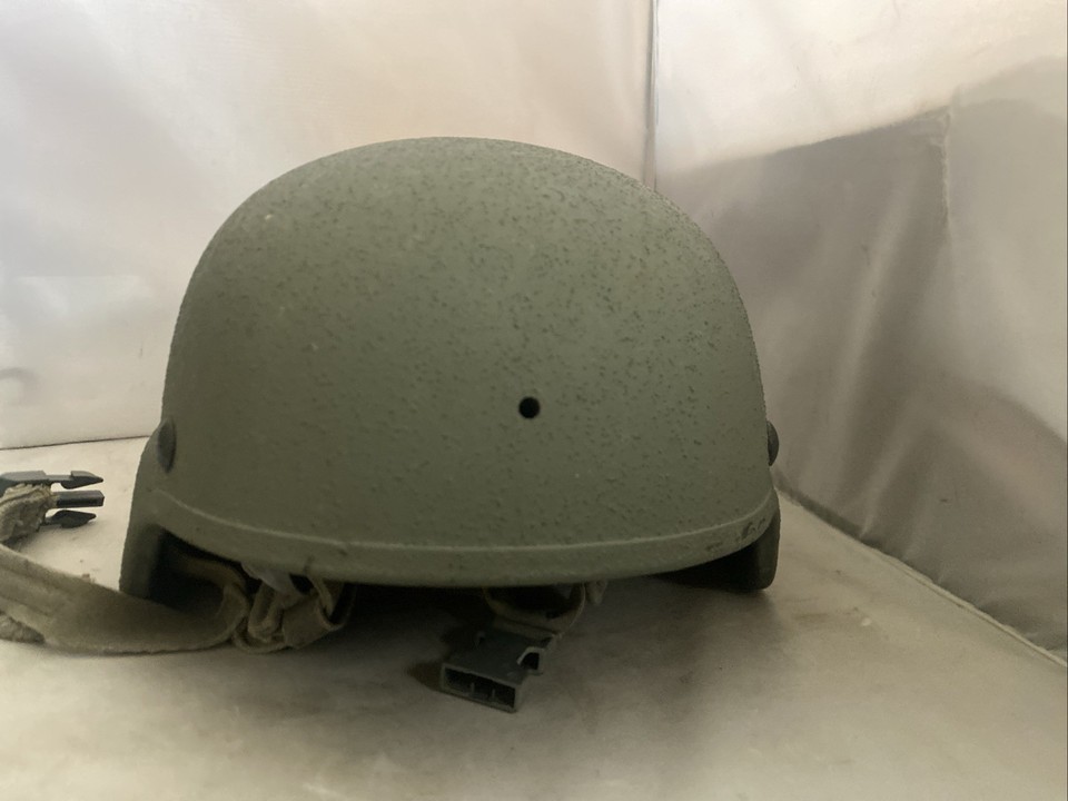 MSA ARMY ADVANCED COMBAT HELMET MADE W/ KEVLAR ACH MEDIUM M-8 Center | eBay