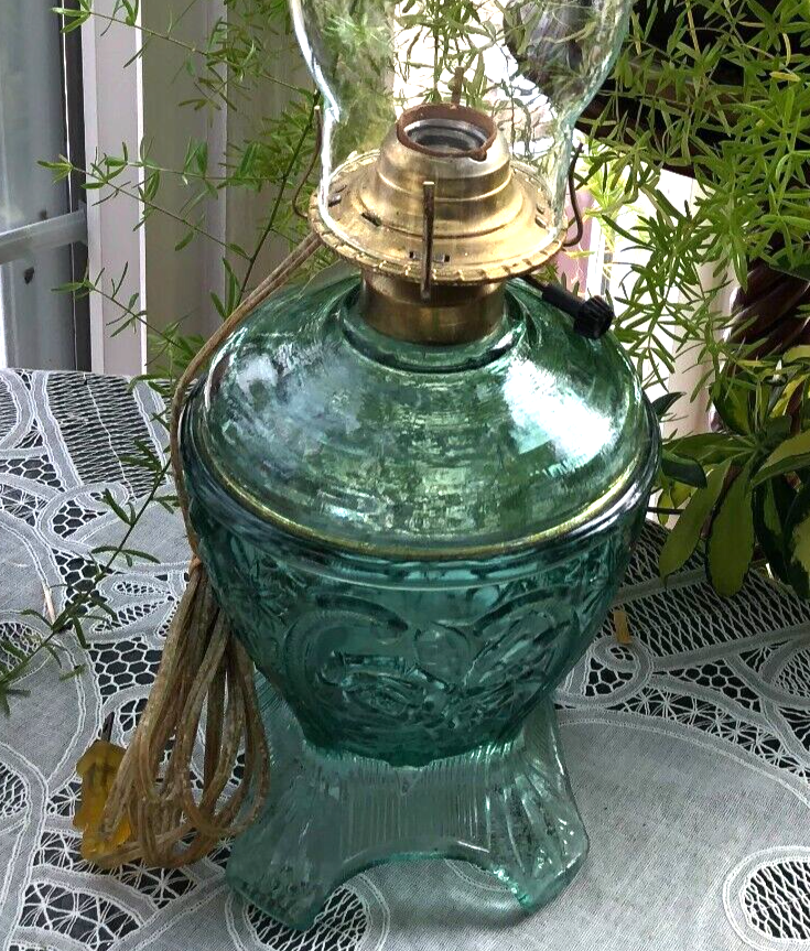 ANTIQUE REPRODUCTION OIL LAMP - CORDED ELECTRIC - GREEN W/ ROSES | eBay