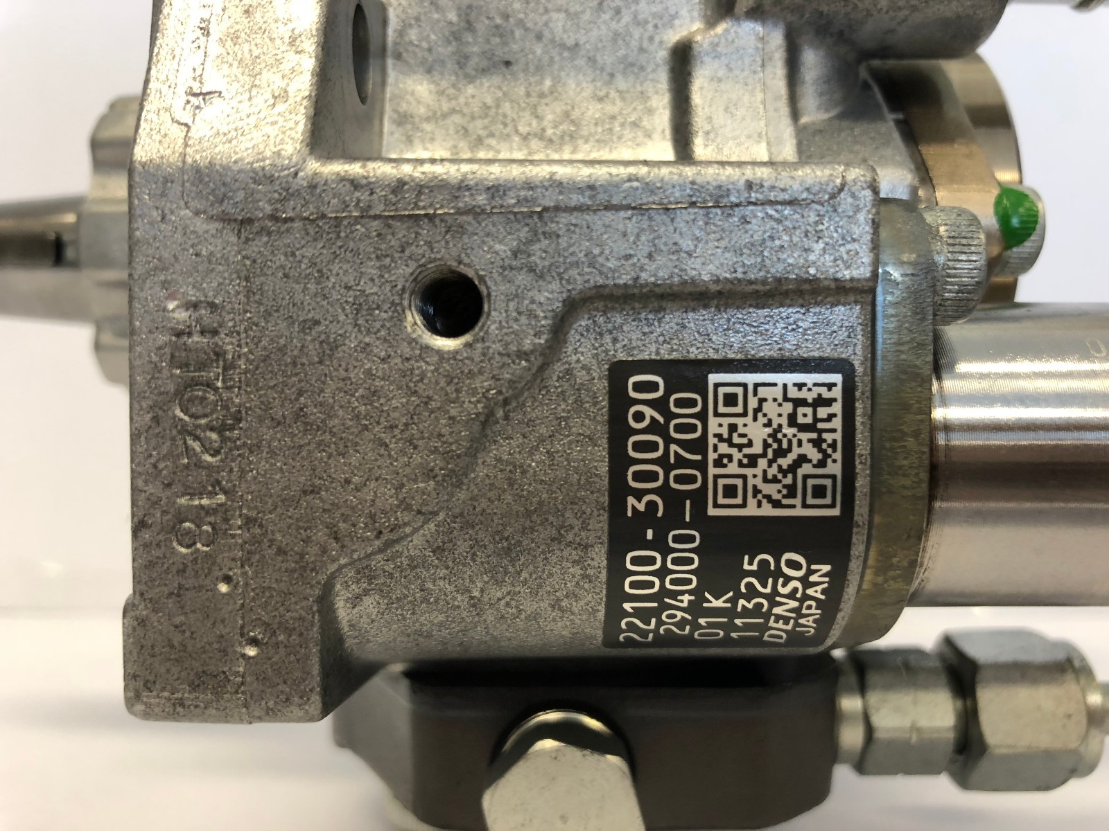 Injector pump suit Toyota Hilux 1KD-FT Denso 294000-0700 Toyota 22100 ...