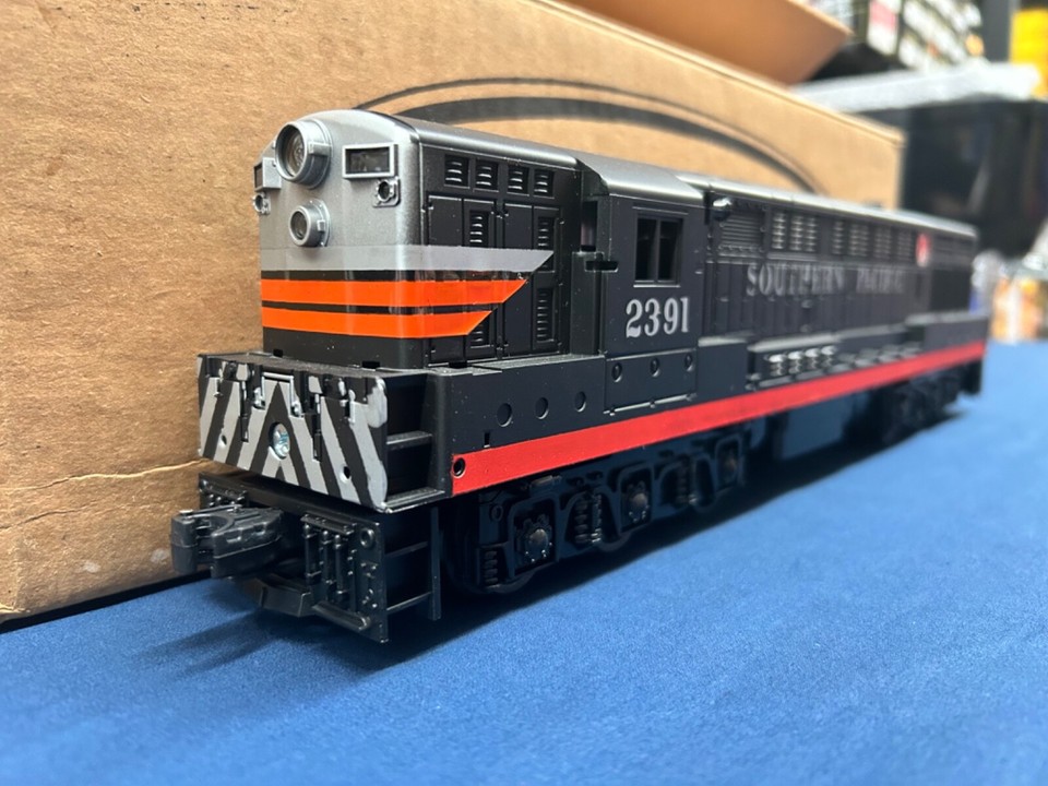 Williams Southern Pacific #2391 FM Trainmaster Diesel Engine 4107 | eBay