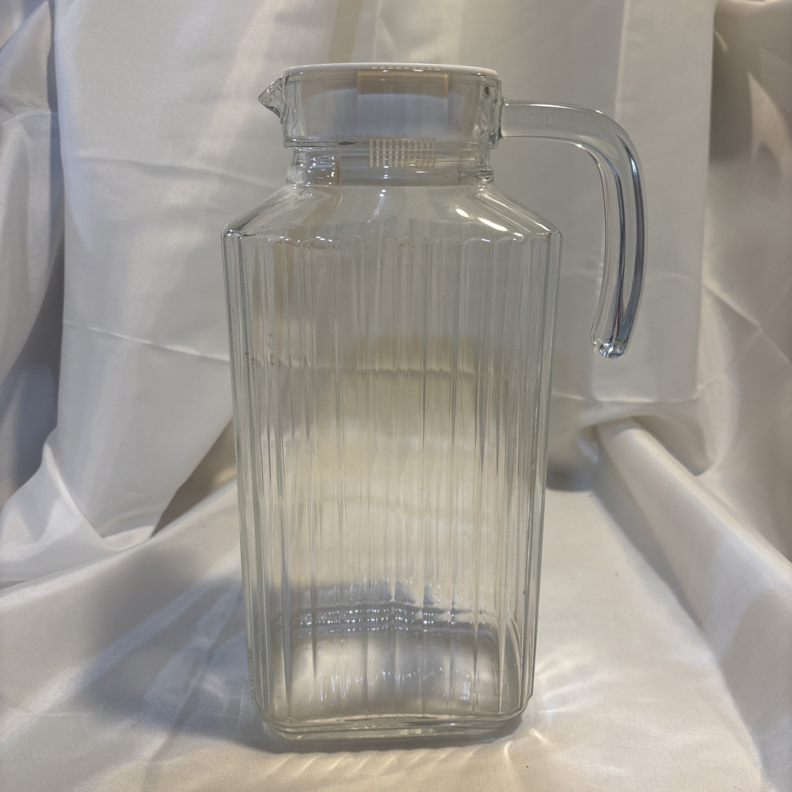 VTG Luminarc France Clear Ribbed Glass Pitcher w/ Handle & White Lid | eBay