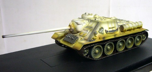 Dragon Armor 60299 SU-100 Tank Destroyer, 7th Mechanized Corps Hungary ...