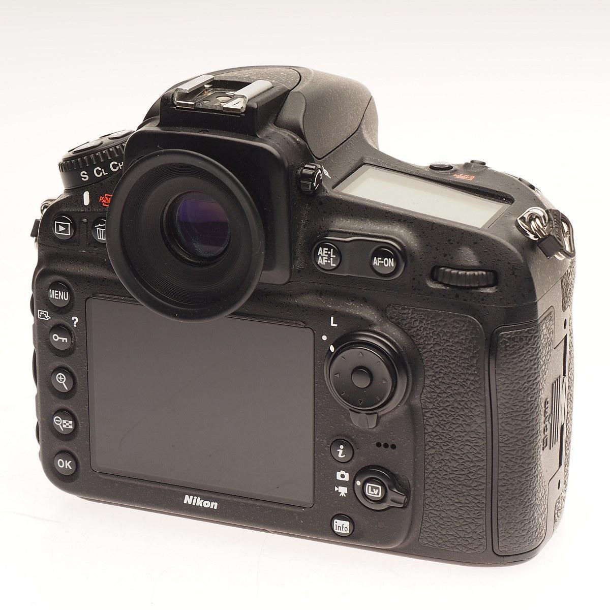 Nikon D810 Gehäuse - FX C-MOS Sensor 36,3 MP ca. 42000 Ausl. Kamera ...