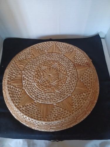 Woven Grass Southwest Style Low Basket Boho Starburst pattern Soft Bowl ...