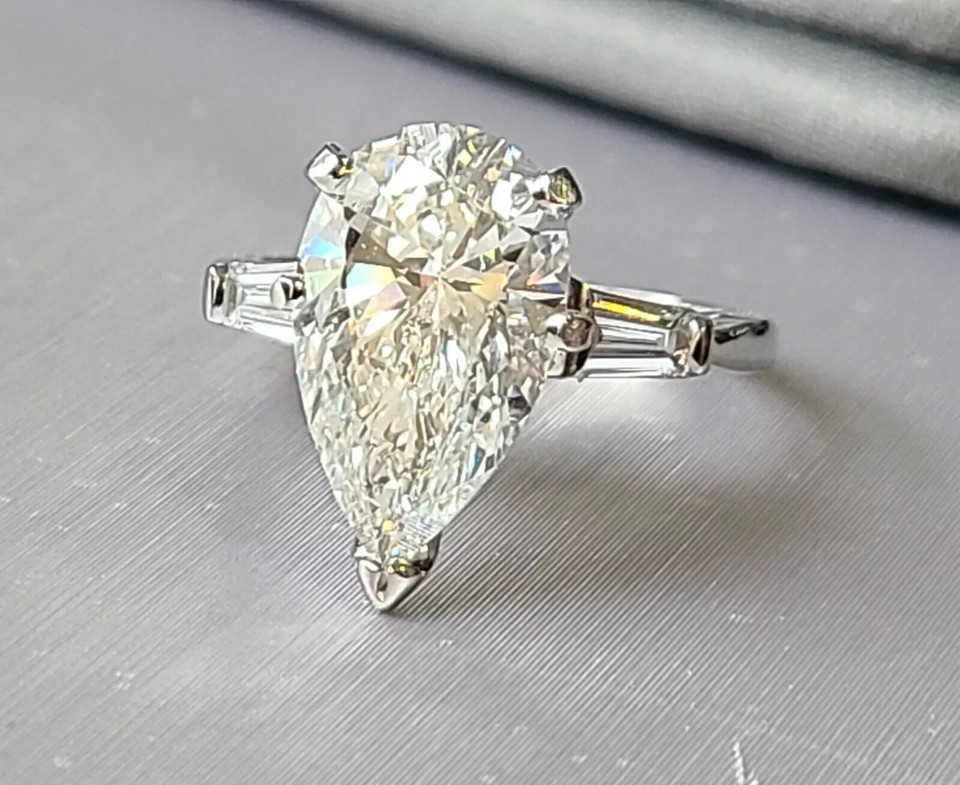 4.35 Ct F VS 2 Pear Shaped 14k White Gold Lab Grown Diamond Ring IGI ...