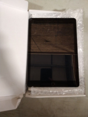 Apple iPad 6th Gen A1954 (WiFi + Cellular Unlocked) 32GB Space Gray ...