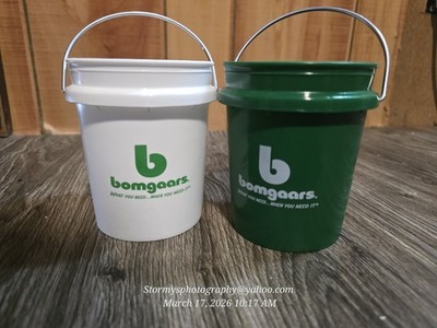 Bomgaars White & Green mini buckets, Set of 2 | eBay