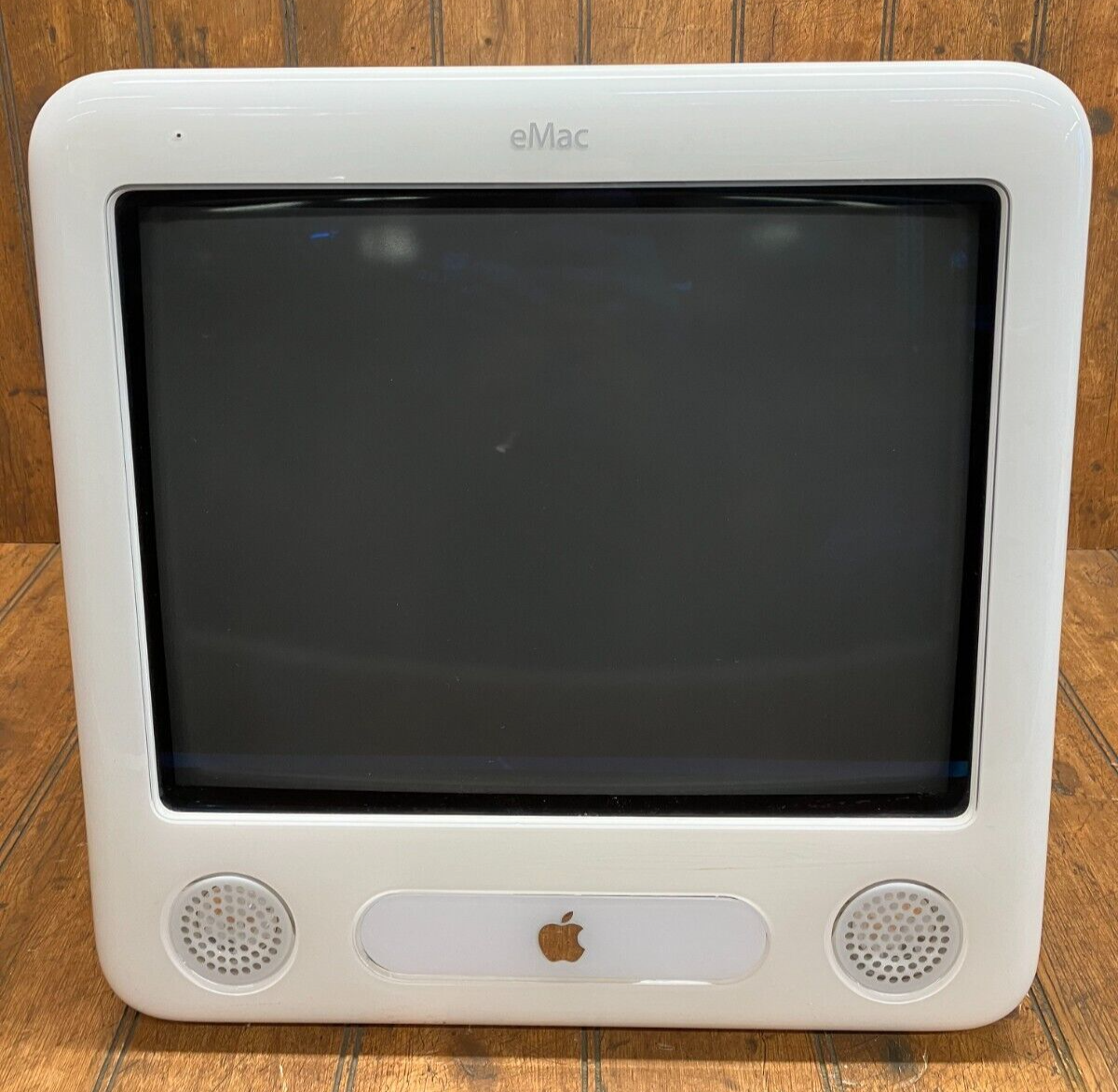 2002 Apple eMac Computer A1002 G4-700/128/40/Combo/56K POWERs ON NO ...