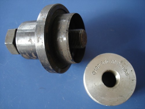 Mercedes Benz Crankshaft Radial Seal Driver M102 W123 W201 190e W124 ...