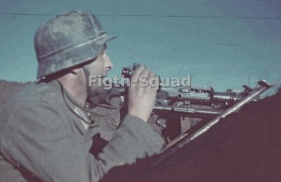WW2 Picture Photo German machine gunner front Stalingrad Russia 7496 | eBay