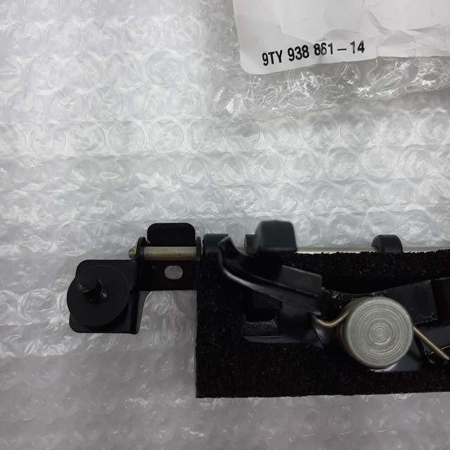 Toyota Genuine OEM 69090-0c080 Handle ASSY Back Door Outside 690900C080 ...