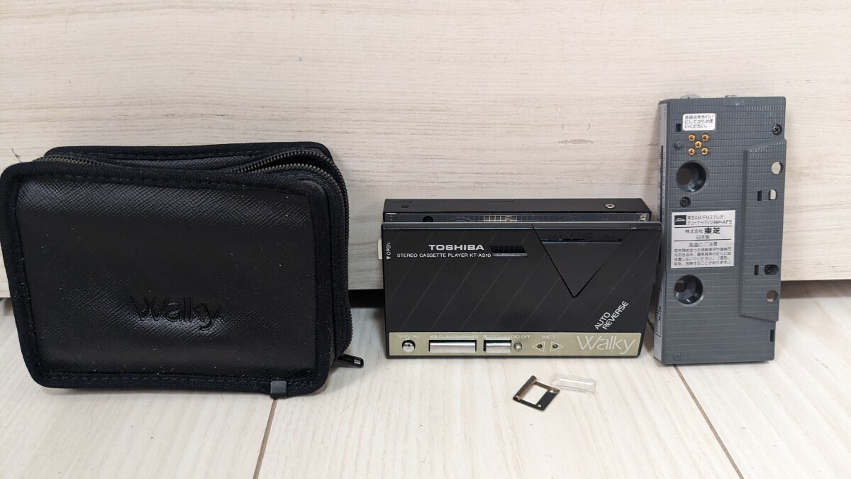 TOSHIBA Stereo Cassette Player KT-AS10 Walky RP-AF5 Radio TOSHIBA Stereo Cassette Player KT-AS10 Walky RP-AF5 Radio