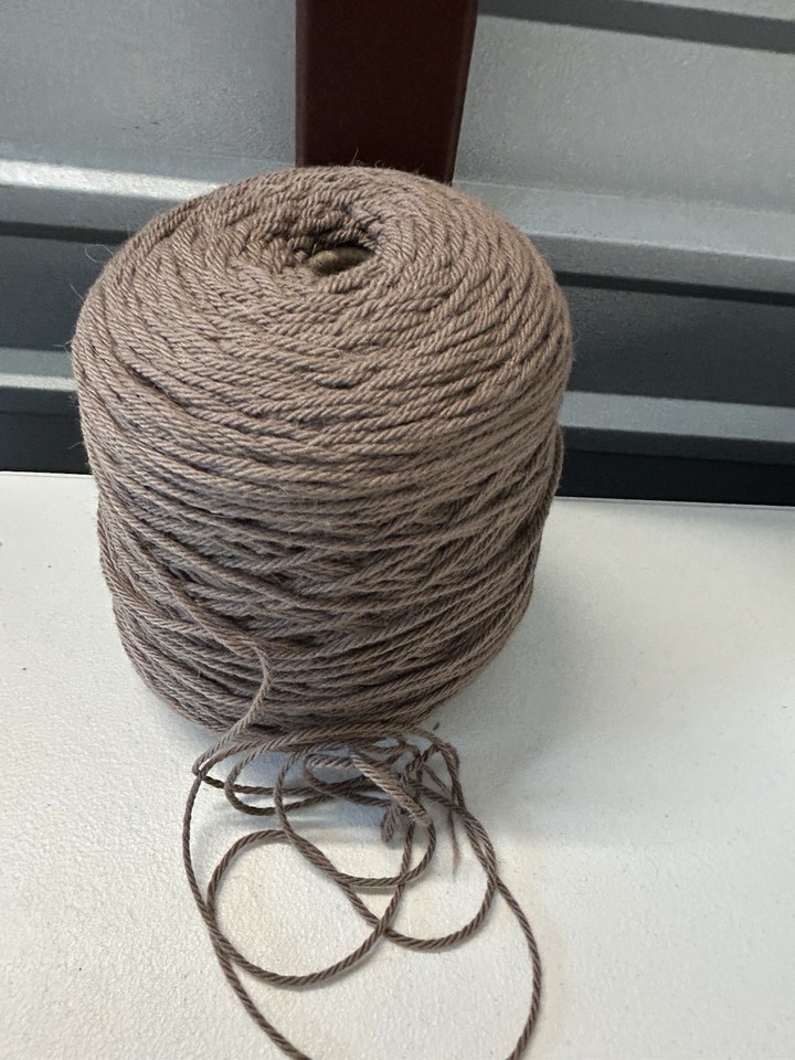 NICE Cone Spool Bulky Highland Weaving Craft Wool Yarn 2lb 2oz 984gr ...