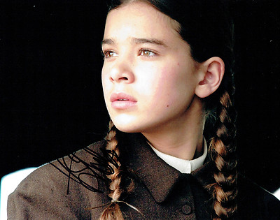 Hailee Steinfeld Signed Autograph 10x8 Portrait Photo + COA Mattie Ross ...