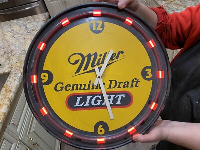 MILLER GENUINE DRAFT LIGHT BEER LIGHT UP CLOCK. 1994. VERY RARE! SOLD ...