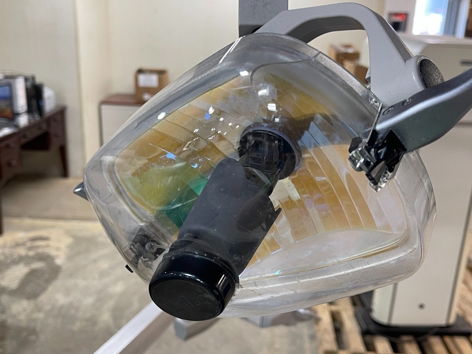 ADEC 6300 Dental Examination Post Mount Light (120, 50/60, 1.25) | eBay