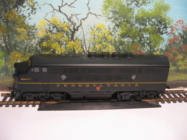 Stewart 8110 HO Scale Pennsylvania PRR F3 Phase II Diesel Locomotive ...