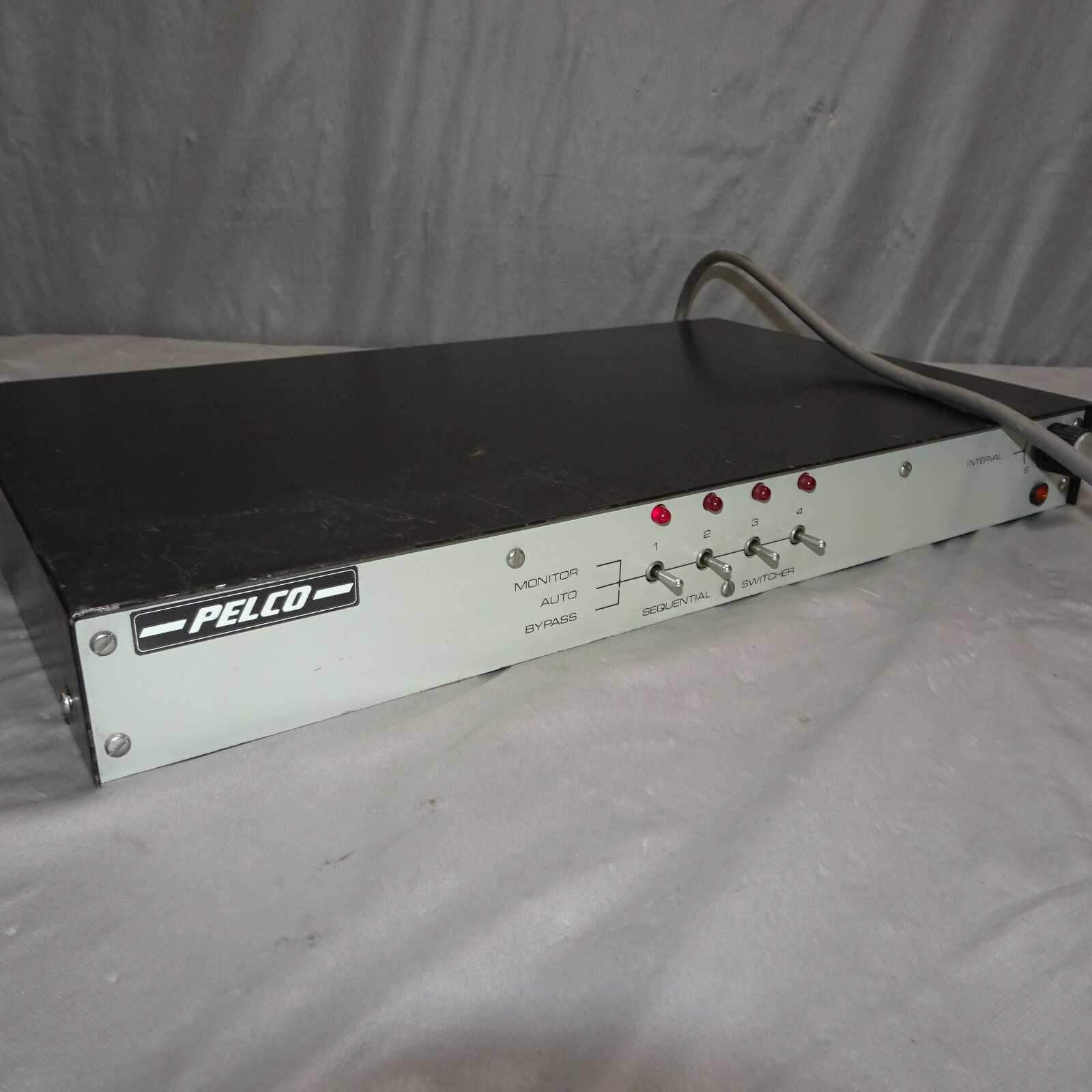 Vintage PELCO SEQUENTIAL SWITCHER VS504HDT Video Camera Monitor ...