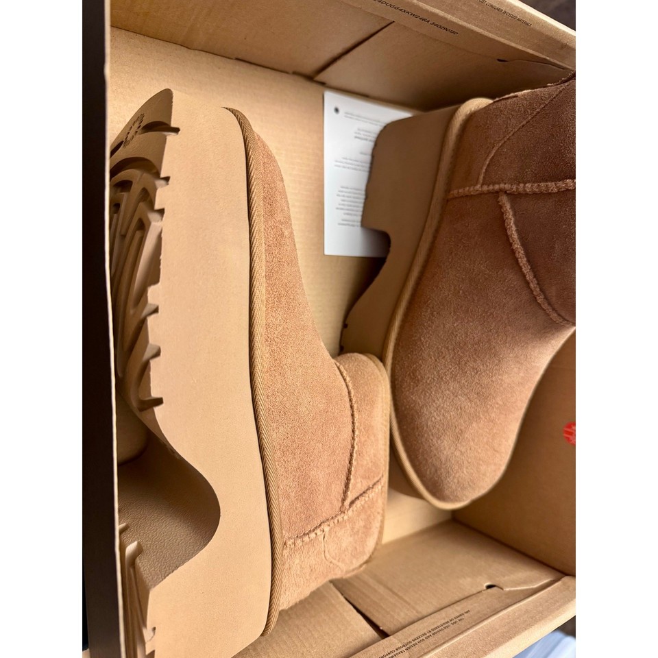 BRAND NEW Uggs - Classic Ultra Mini Platform Boot - 8 | eBay