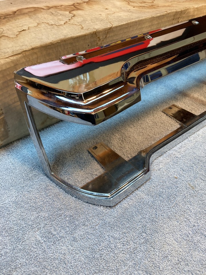 1978 1979 78 79 Oldsmobile Delta 88 NOS LH Tail Light Bezel | eBay