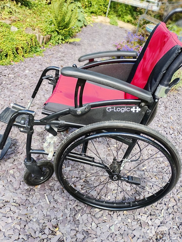 Excel G-Logic Lightweight Self Propelled Wheelchair 18" Black Frame and Red seat | eBay UK