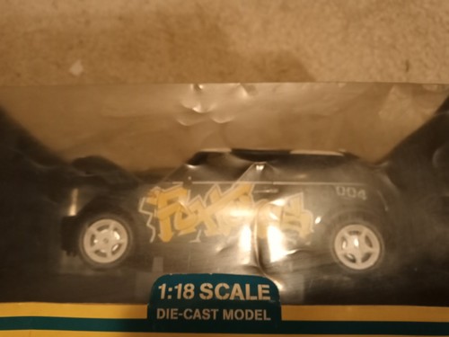 FOXTONS 1:18 MINI COOPER 004 IN GREEN WITH WHITE AND MISSING ONE WING ...