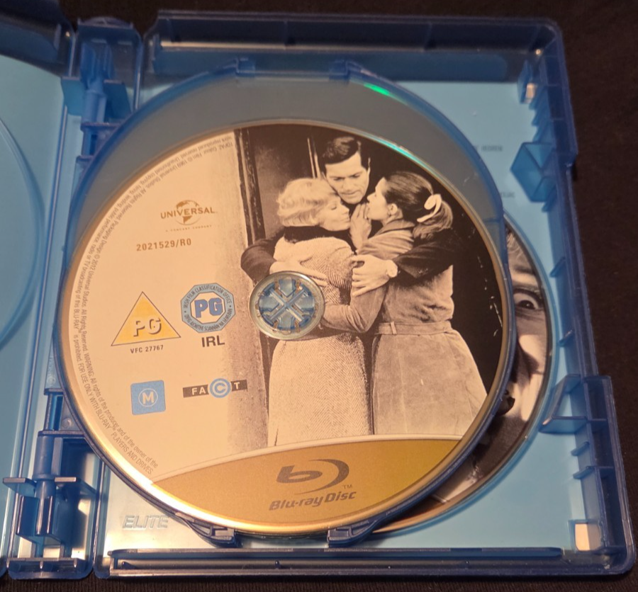 Hitchcock Vol 1 & 2 Psycho Rear Window Birds Frenzy Vertigo Mystery ...