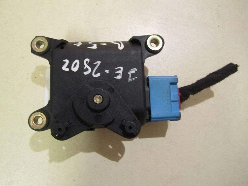 8D1820511B VW Passat B5+ air conditioning actuator 8D1 820 511 B | eBay