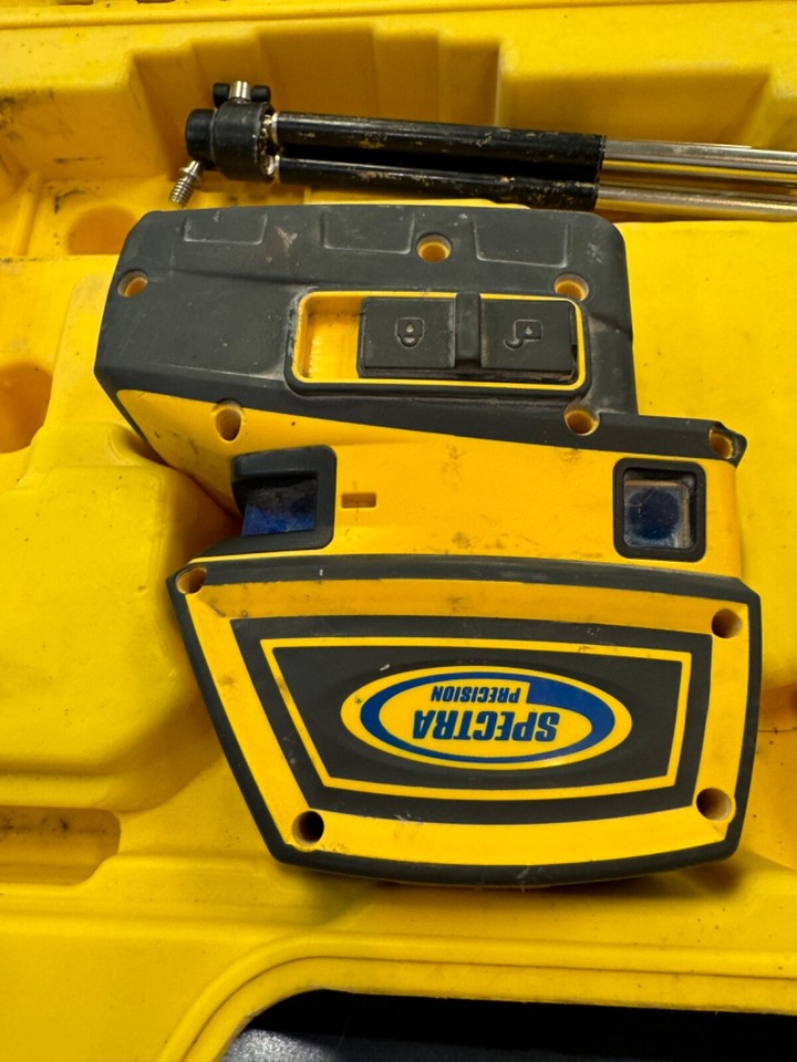 Spectra LT52 Multi Purpose Laser Level Red Beam Cross-Lines and 5 ...