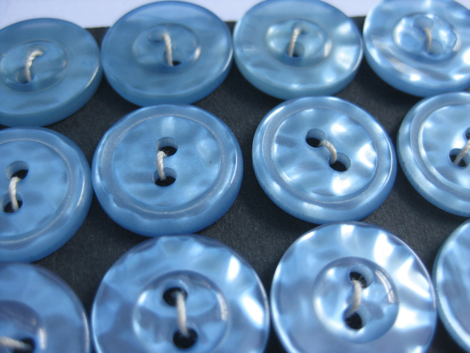 15mm Small Pretty Glossy Silvery Blue Iridescent Vintage Sewing Buttons ...