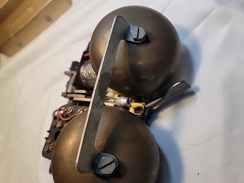 Vintage Double-Bell Chime Ringer F1A External Telephone Ringer Western ...