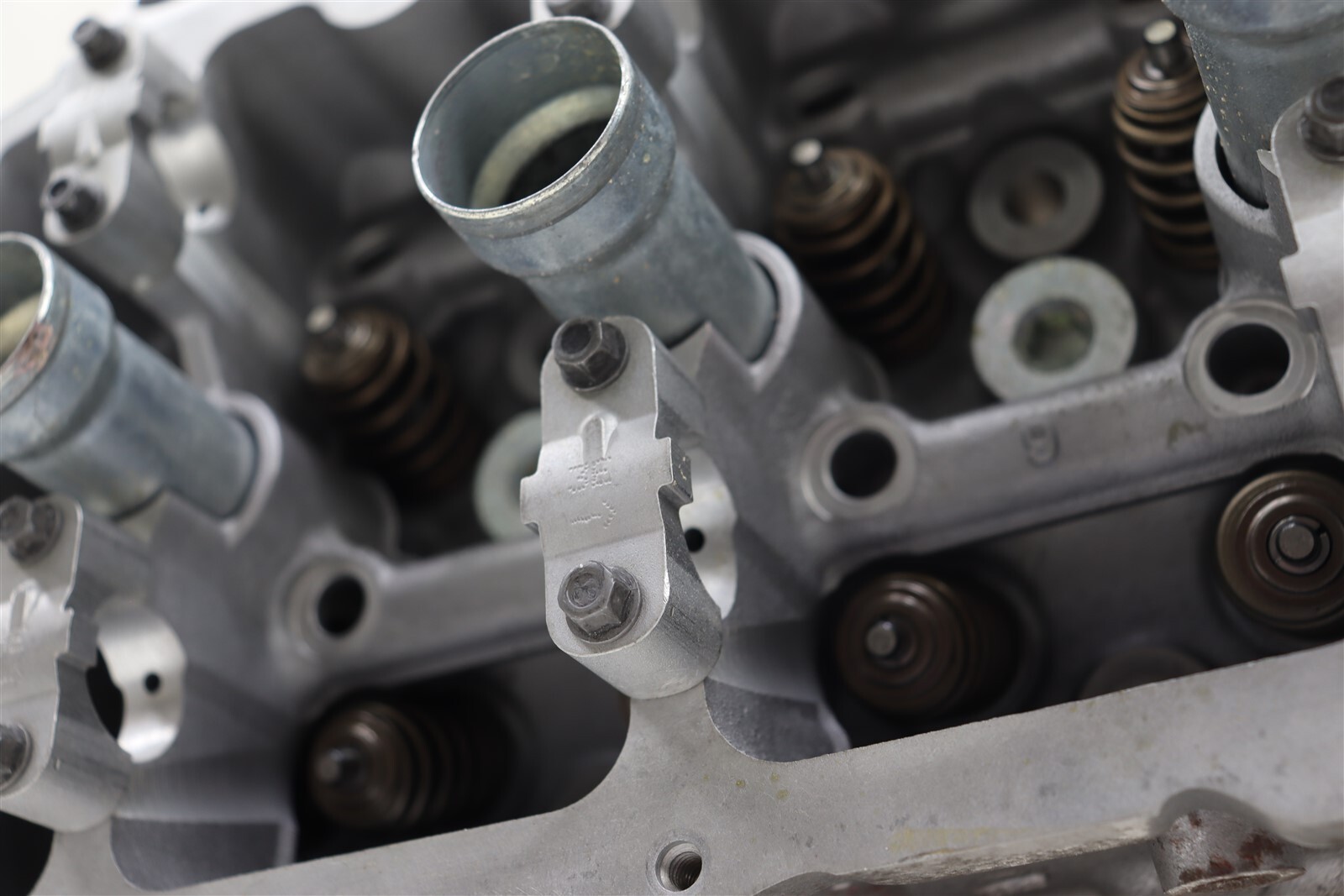 OEM GM Reman Engine Cylinder Head Right 19329674 Traverse Acadia ...