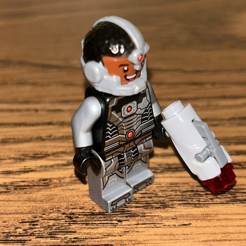 Lego Cyborg Minifigure DC Superheroes 76028 Justice League w/ Weapon | eBay