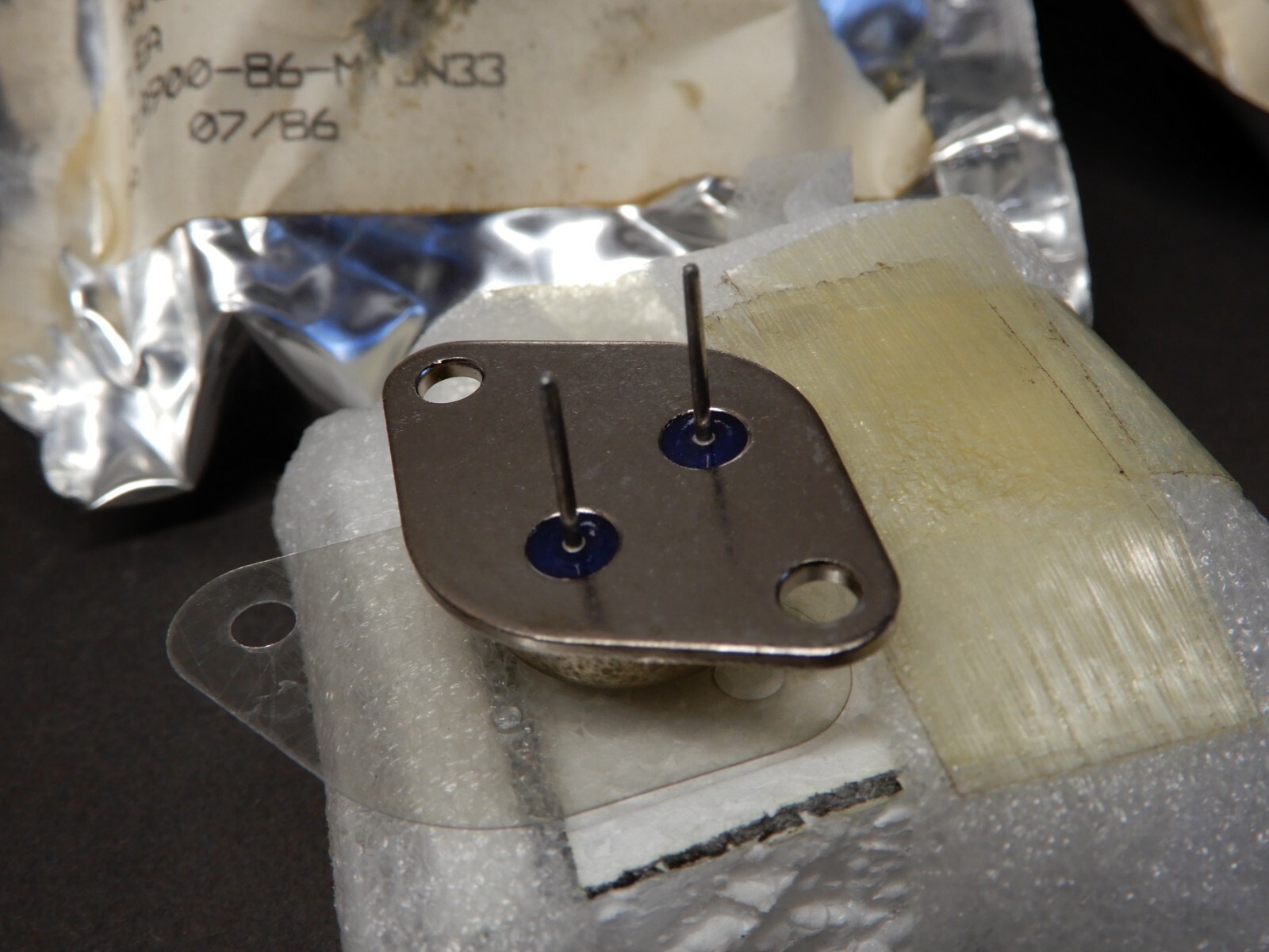 Texas Instruments (Britain) 087262-2 NPN Silicon Transistors Military ...