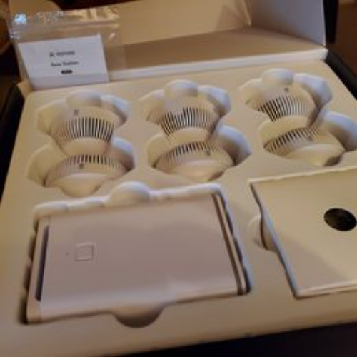 X-Sense Fire Safety Kit HFS07 7-Piece Kit, Base Station And 6 Smoke ...