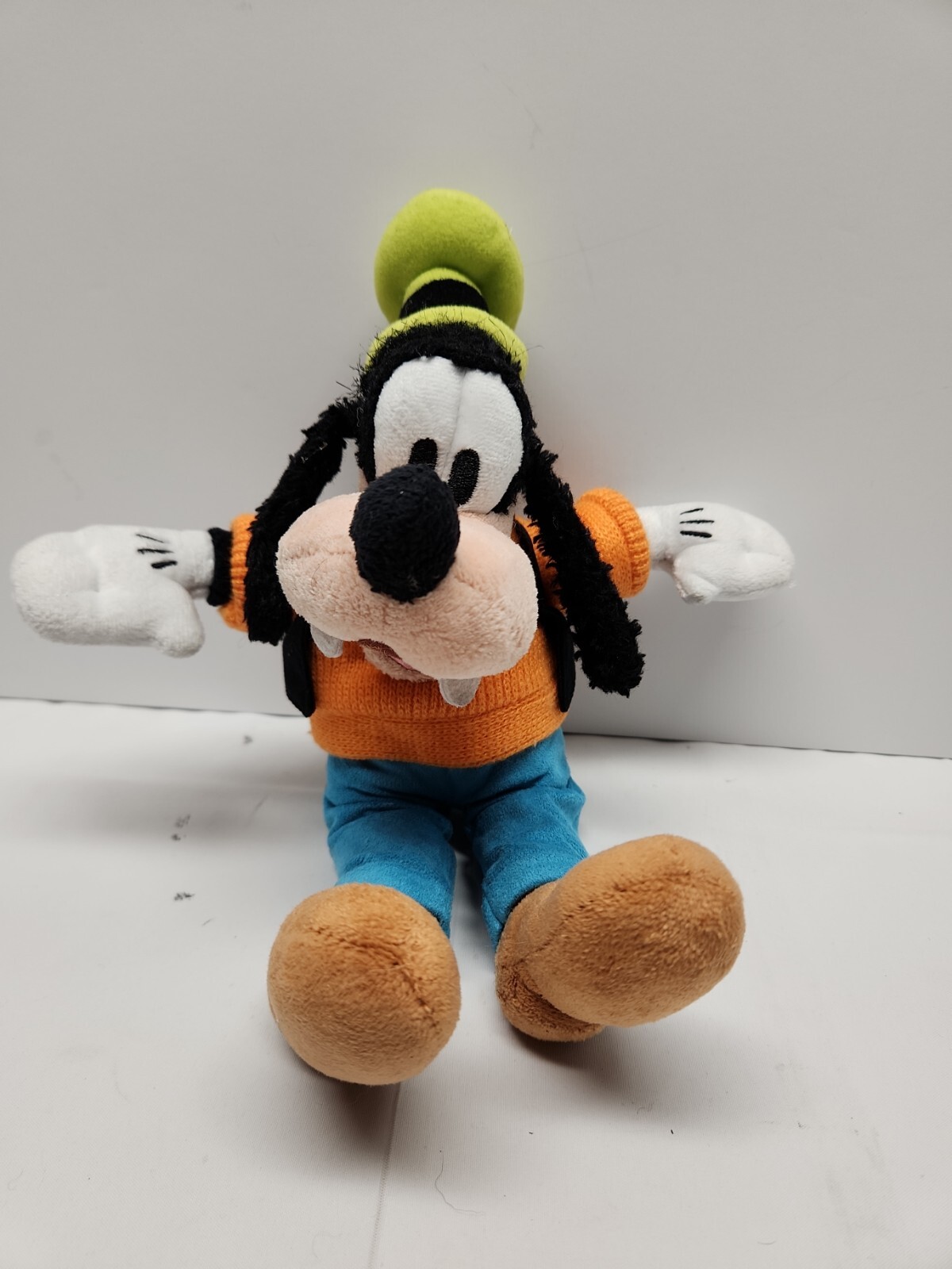 Disney Goofy Stuffed Animal 10’ inches Plush | eBay