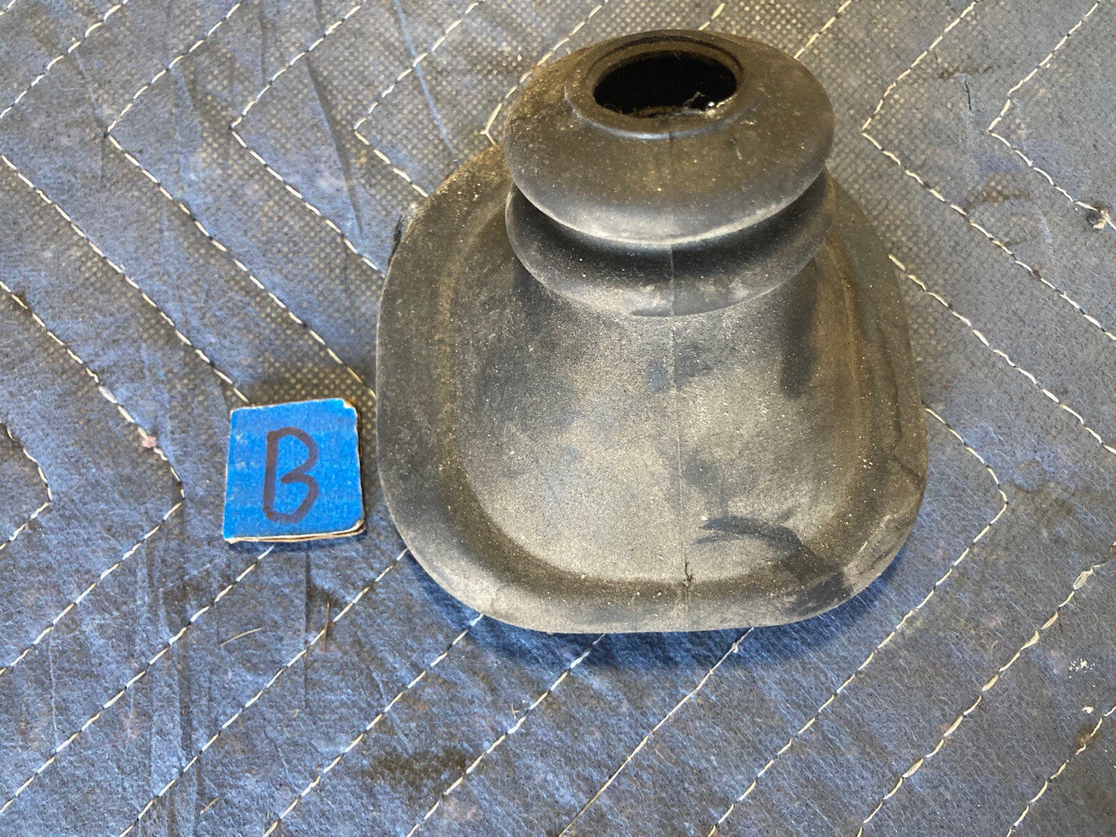 1988-1996 BMW E34 5 Series 525i 535i 1161144 Steering Column Boot OEM ...