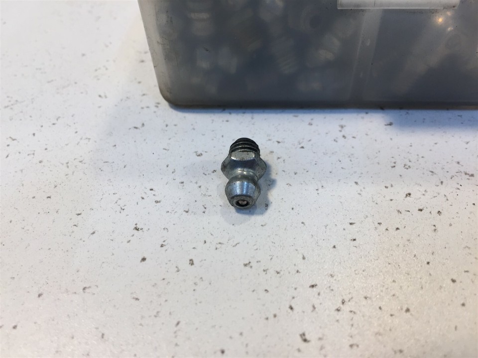 Lincoln Industrial Fittings 244048 244047 244884 20026 20024 244055 ...