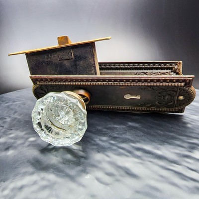 Door Knobs & Handles - Skeleton Key Door