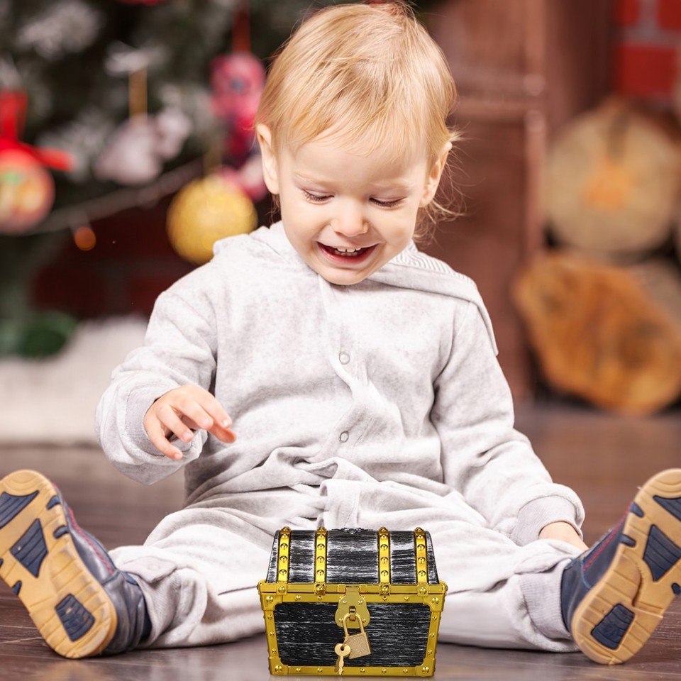 Treasure Box That Locks with Prize Chest for Kids Prizes Pirate Key ...