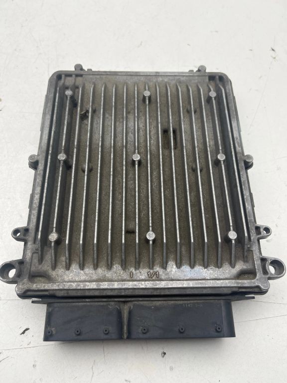 Mercedes-Benz S W221 2007 A6421504772 Engine control unit module ECU ...