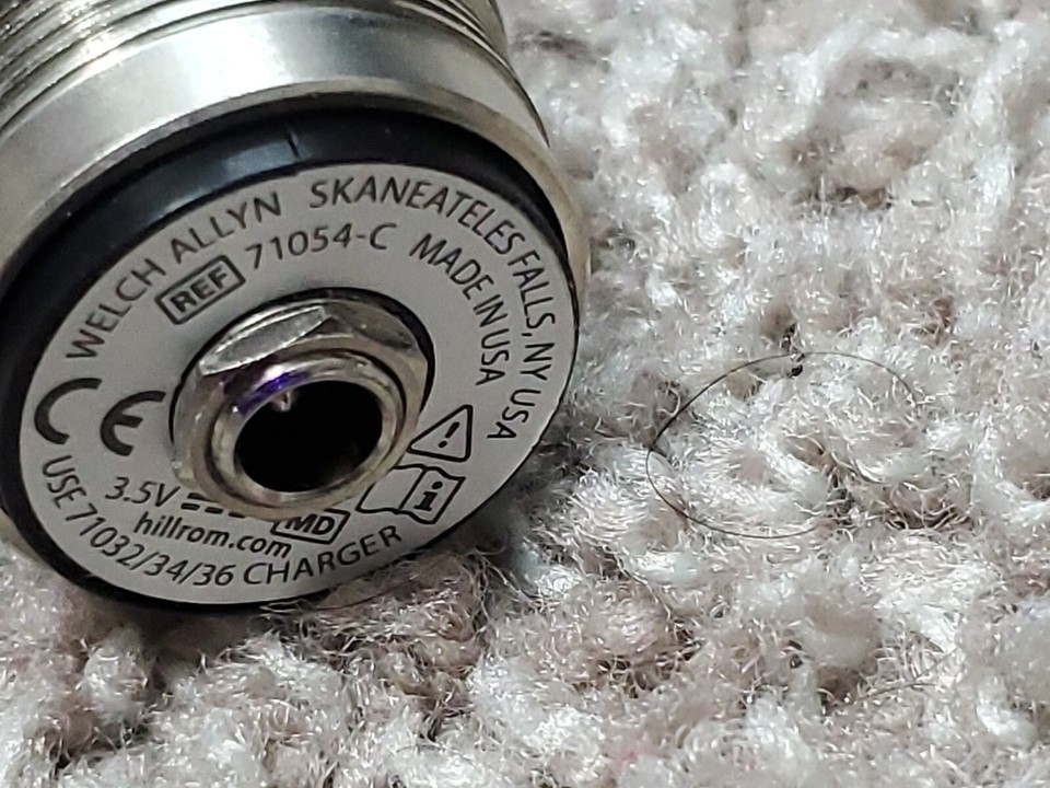 Welch-Allyn 71054-C - Otoscope Handle Welch Allyn Conventional 3.5 Volt | eBay