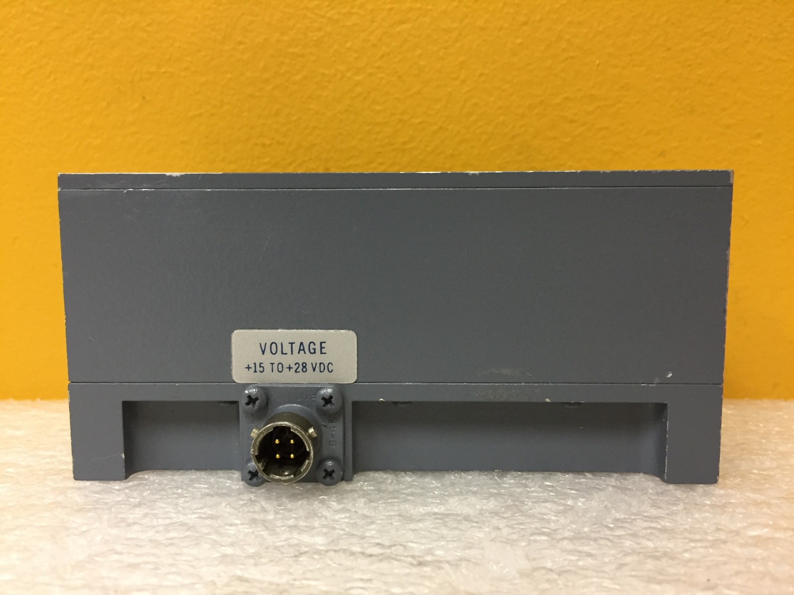 Avantek AV-12207, 11.7 to 12.2 GHz, +15 to +28 VDC, GaAs FET Amplifier ...