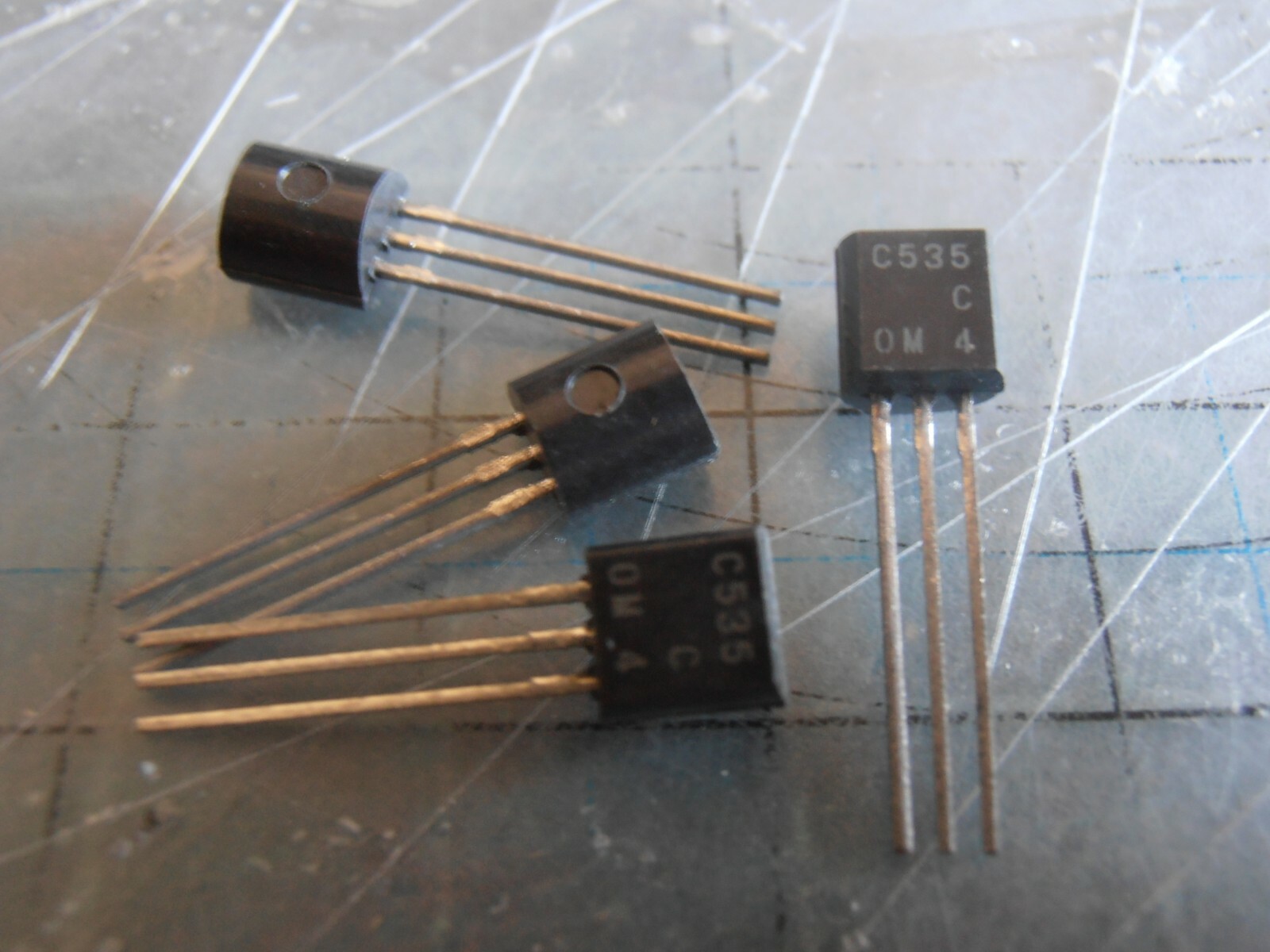 5PCS 2SC535-C (hFE= 100 - 200 ) NPN 30V 20mA Transistor TO92 RENESAS | eBay