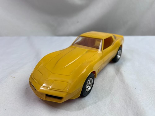 1/24 25 DEALER PROMO MPC 1980 CHEVROLET CORVETTE YELLOW GRADE 10 | eBay