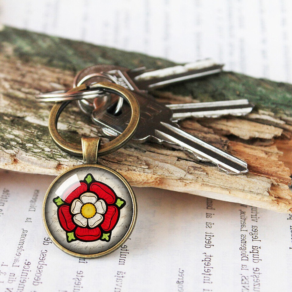 Tudor Rose Flower Keychain, Tudor Rose Keyring, Henry Tudor Rose key ...