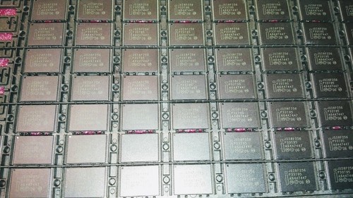 INTEL JS28F256P33T95 NOR Flash Parallel/Serial 2.5V/3.3V 256M-bit 16M x ...