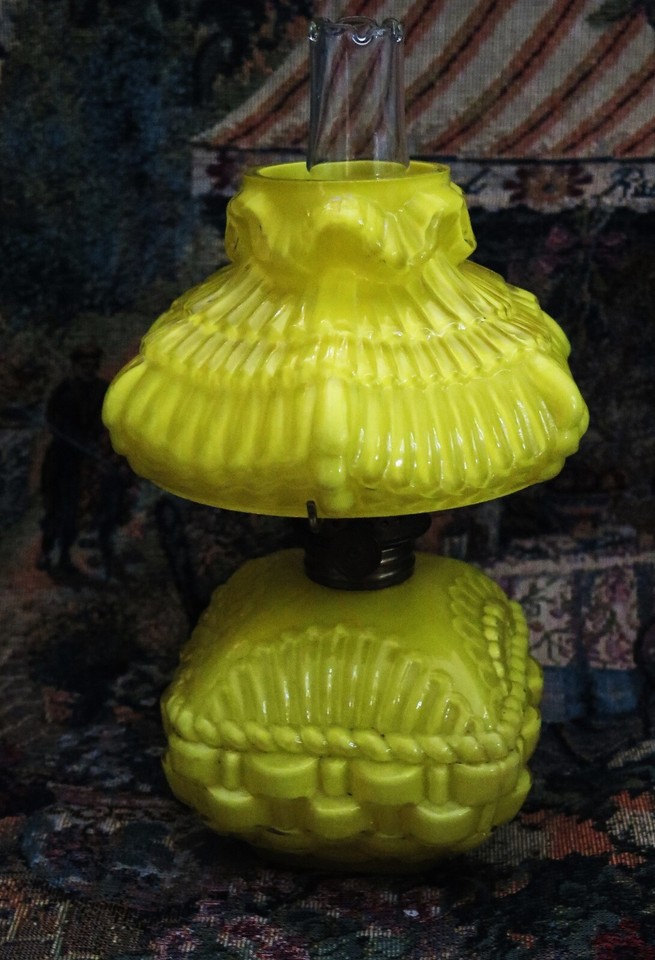 ITEM#7 H 161 Cranberry Inverted Swirl Victorian Art Glass Mini Oil Lamp ...