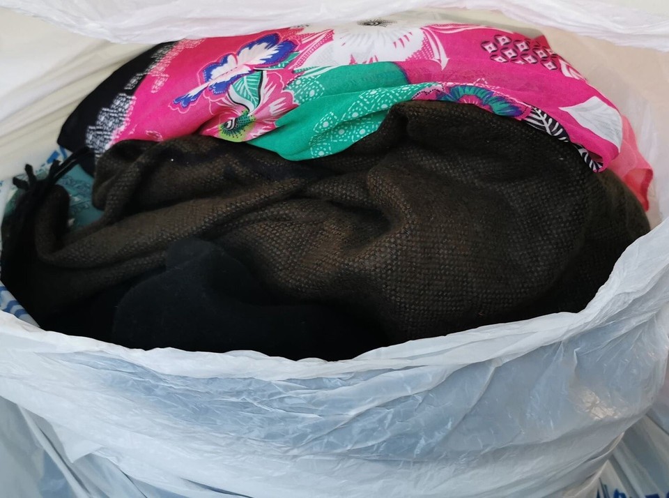 Second-Hand Clothes Unsorted Mix Bulk Joblot Wholesale (D2D) 5,10,20kg ...
