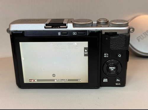 Fujifilm FinePix X70 Compact Digital Camera -in 90% New Good Condition ...